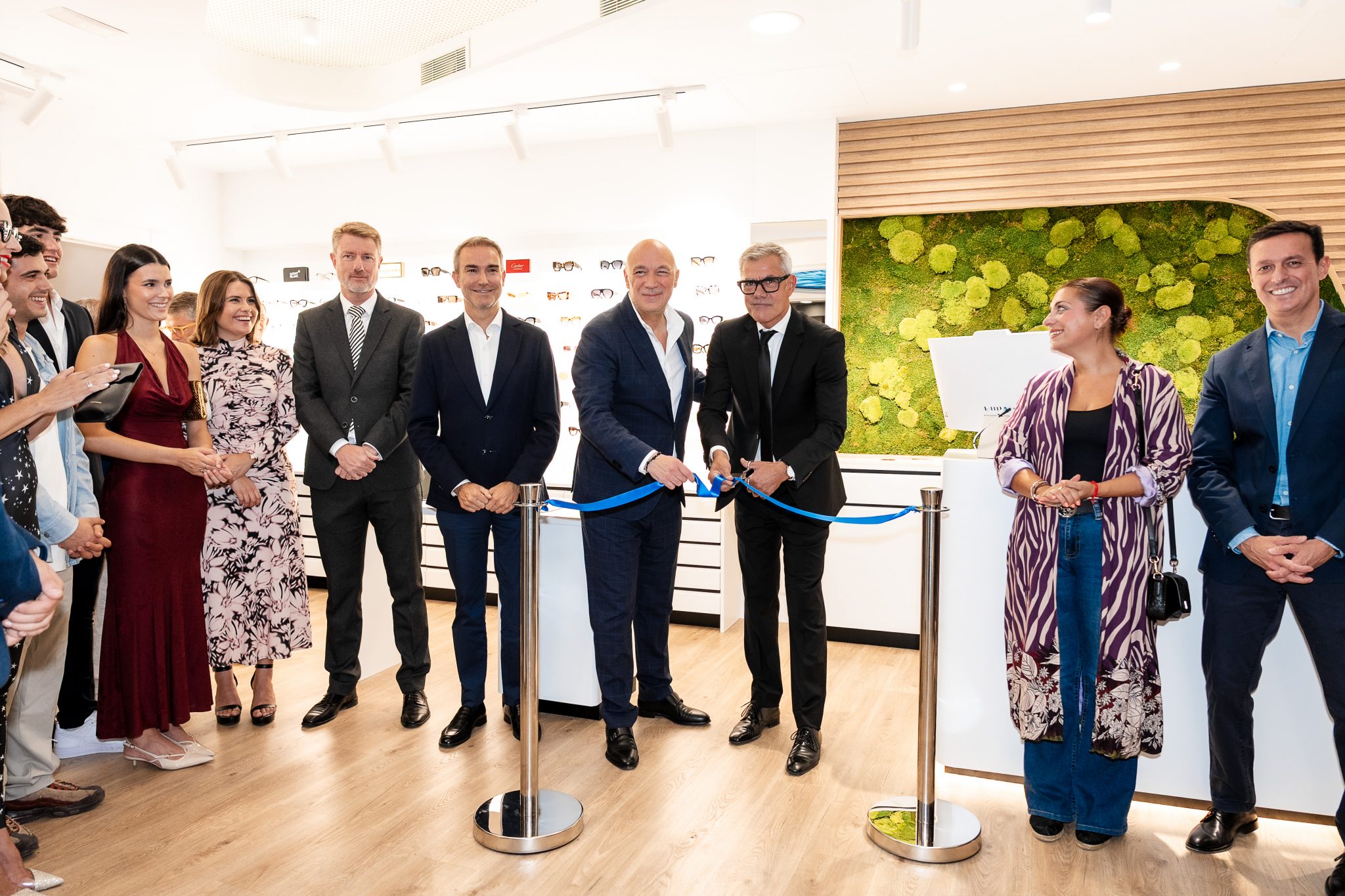 Almería Centro acoge uno de los tres únicos ‘ZEISS Visión Center’ de ...